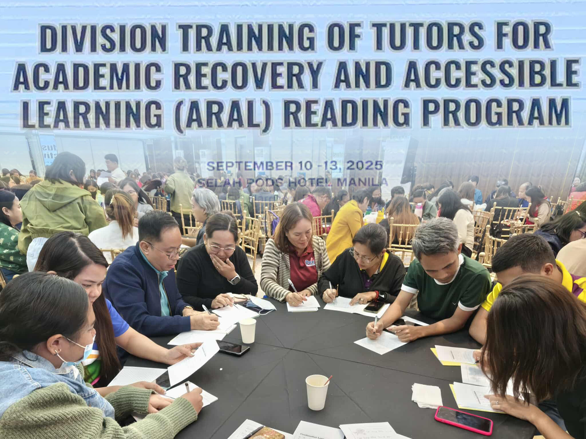 DIVISION KICKS OFF TRAINING OF 900 ARAL READING TUTORS - Deped Pasay